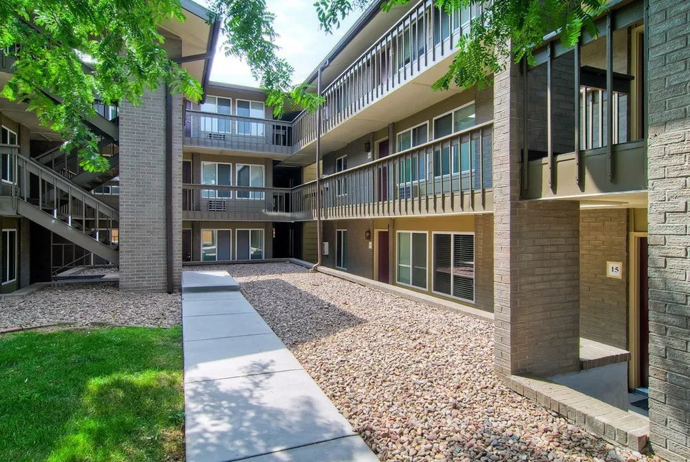https://www.flatironviewapts.com/ | Apartments In Boulder, CO