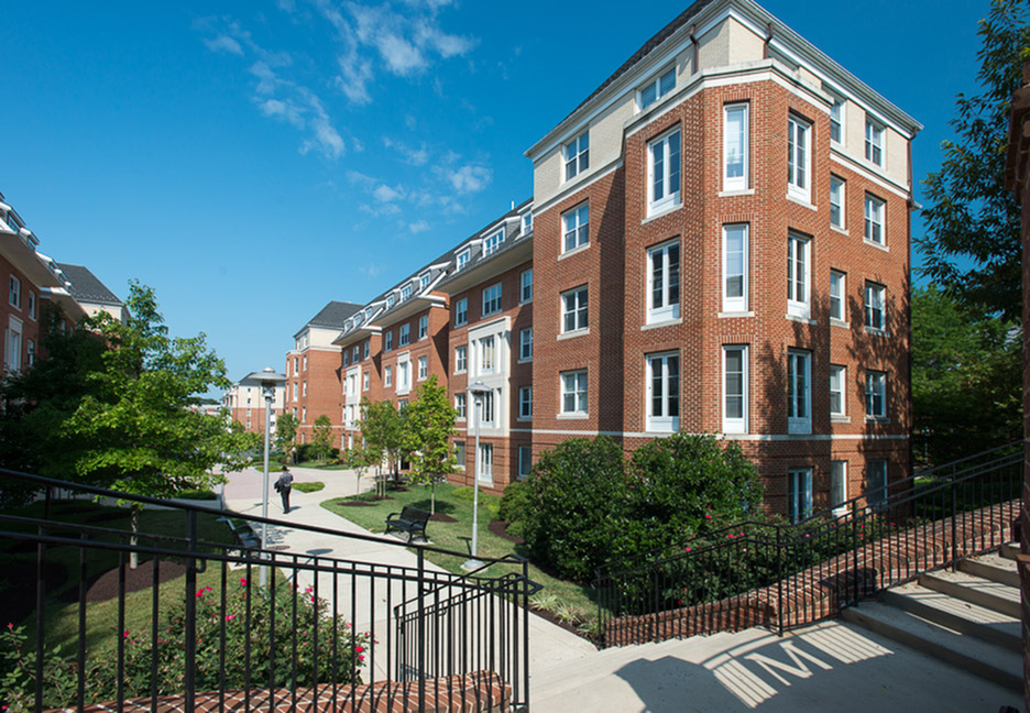 View Our Amenities | South Campus Commons