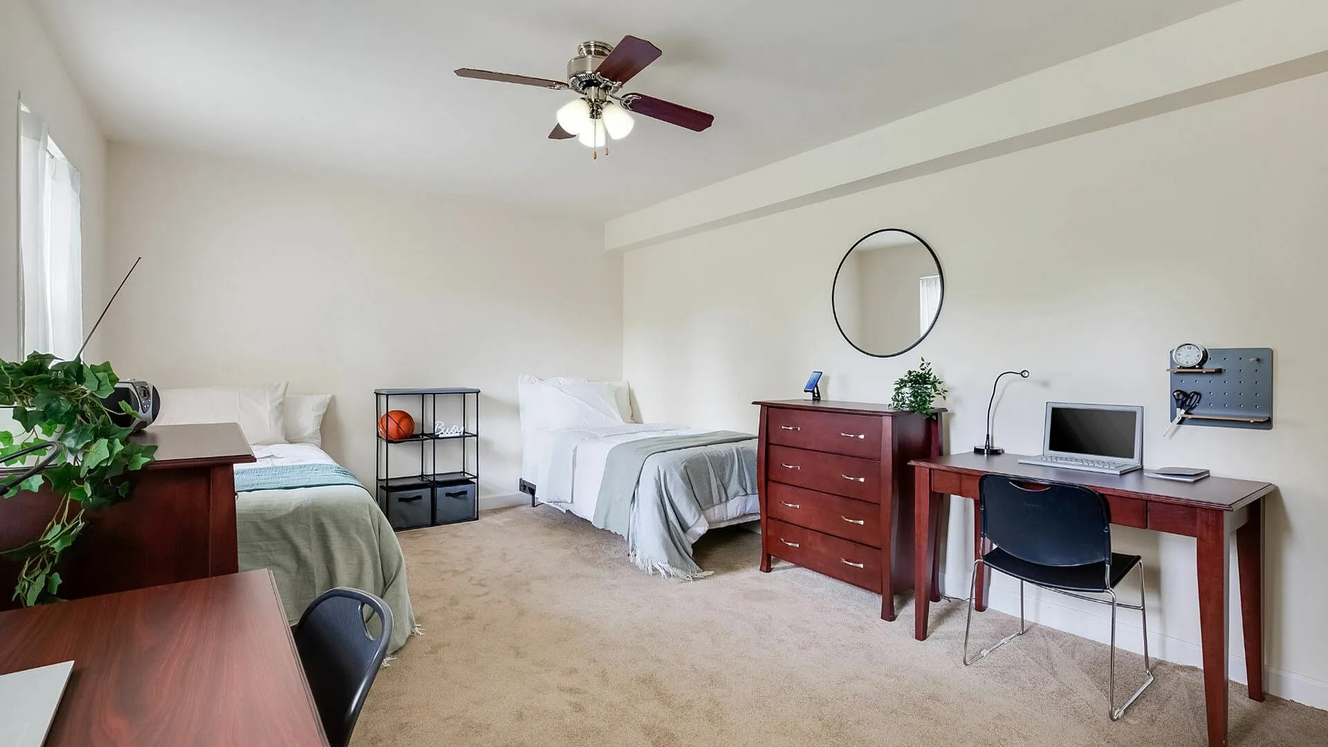 View Photos | Towson Place Apartments