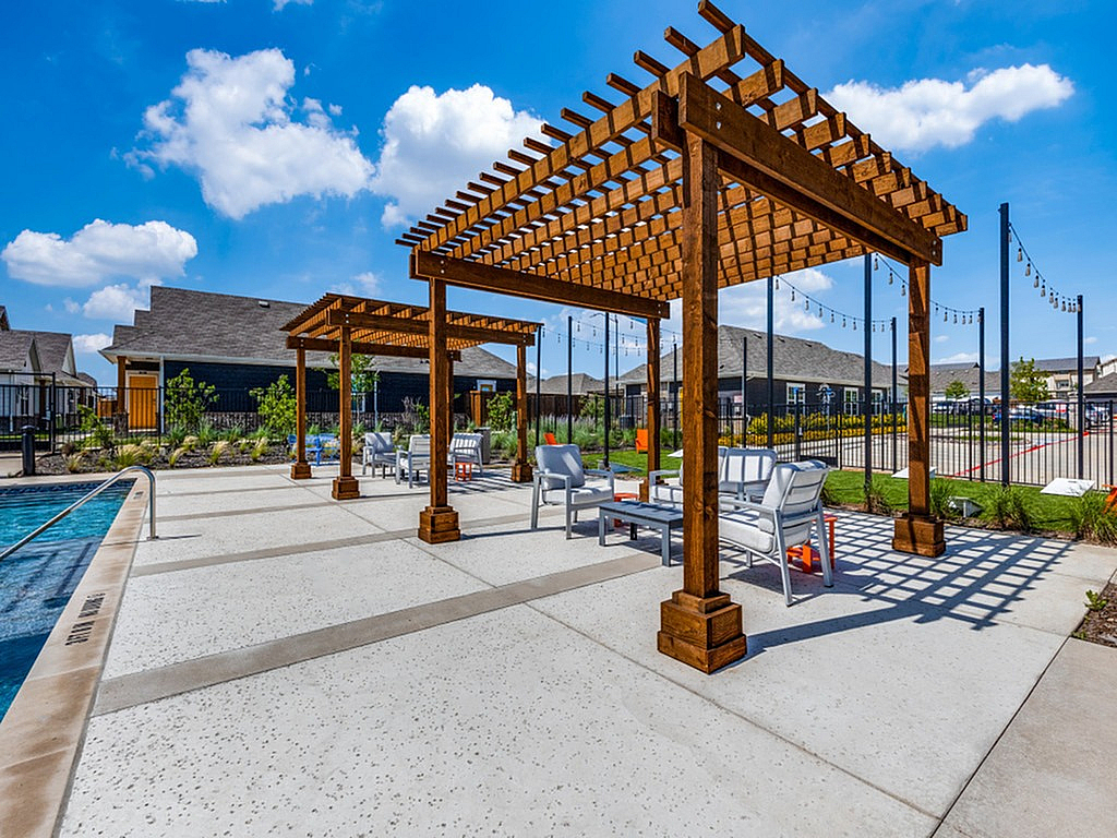 Home 63 South Fort Worth, TX Houses for Rent | Cottages at Summer Creek