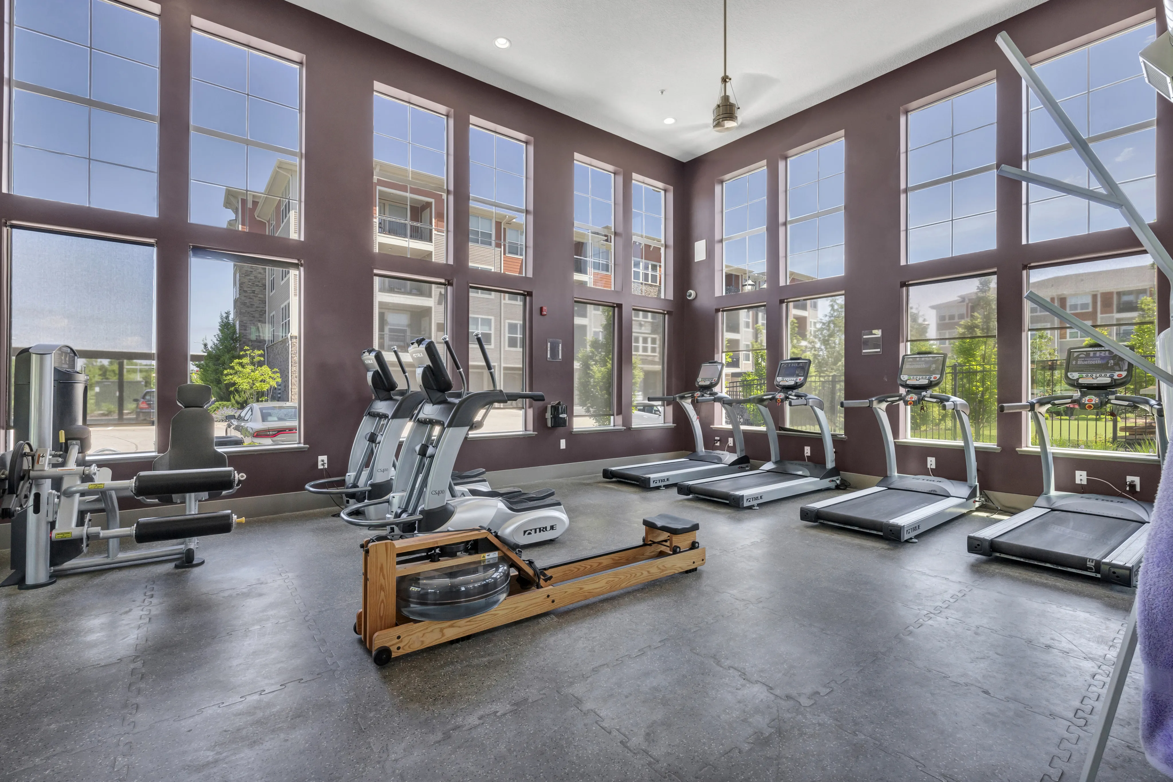 Apartments in Northland KC | Amenities at Altitude 970