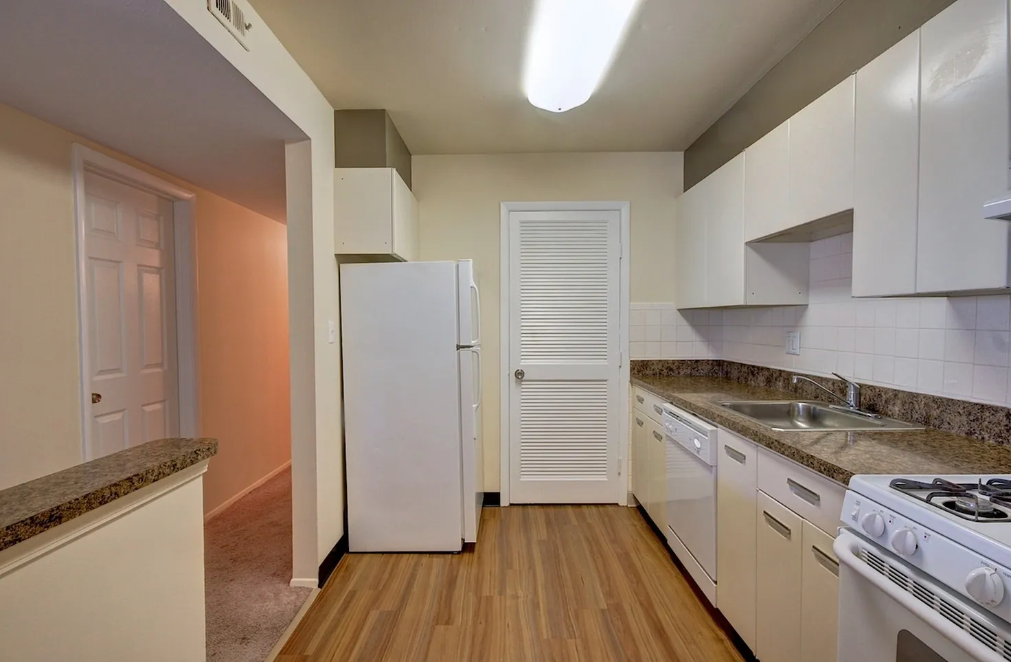 Apartments for Rent in Mayfield Heights, OH | Arbor Court - Home