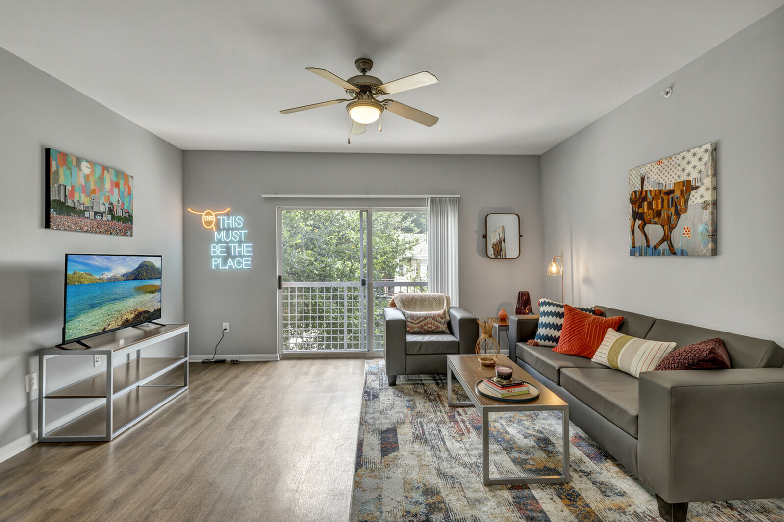 The Quarters Sterling House in Austin, TX | Official Site