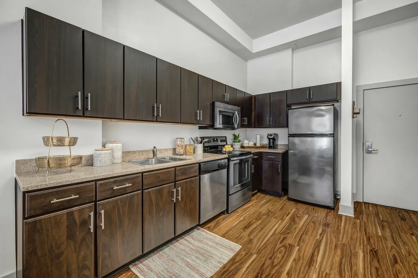 View Photos & Take A Virtual Tour | Twenty Two 15