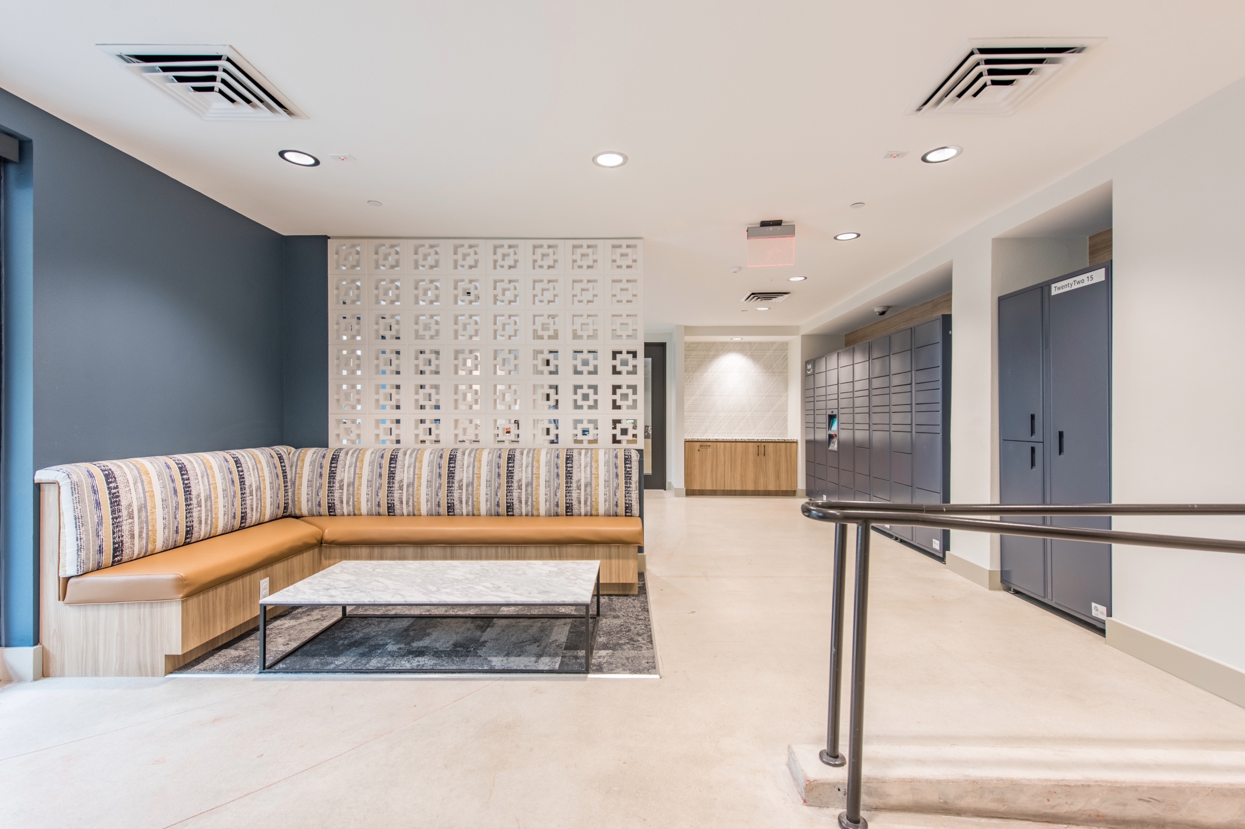 View Photos & Take A Virtual Tour | Twenty Two 15