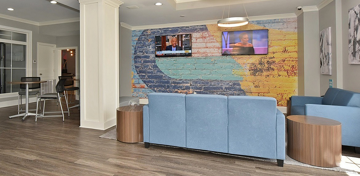 Modern Student Apartments Near LSU | Oakbrook Apartments