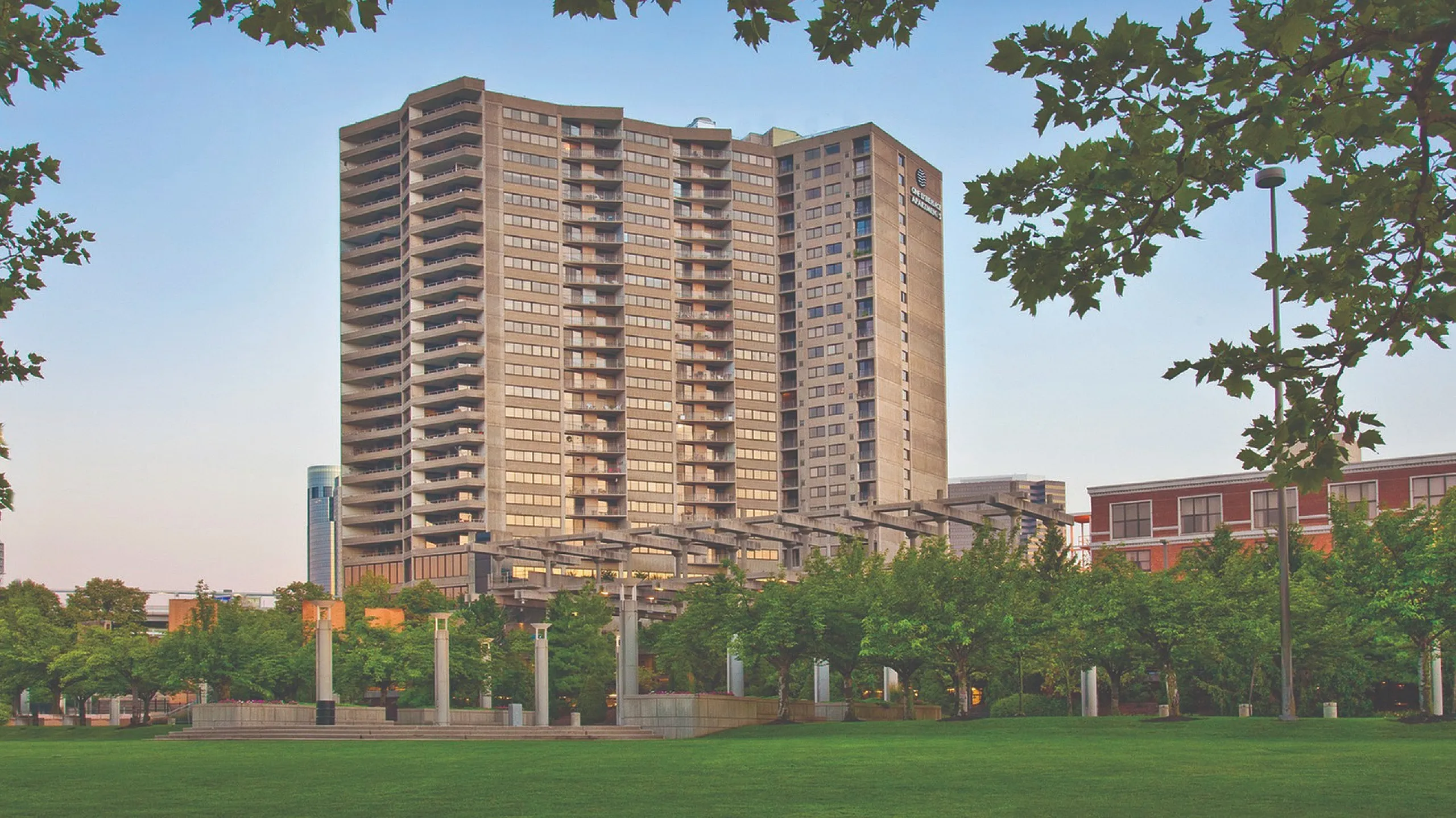 One Lytle Place | Apartments In Cincinnati, OH