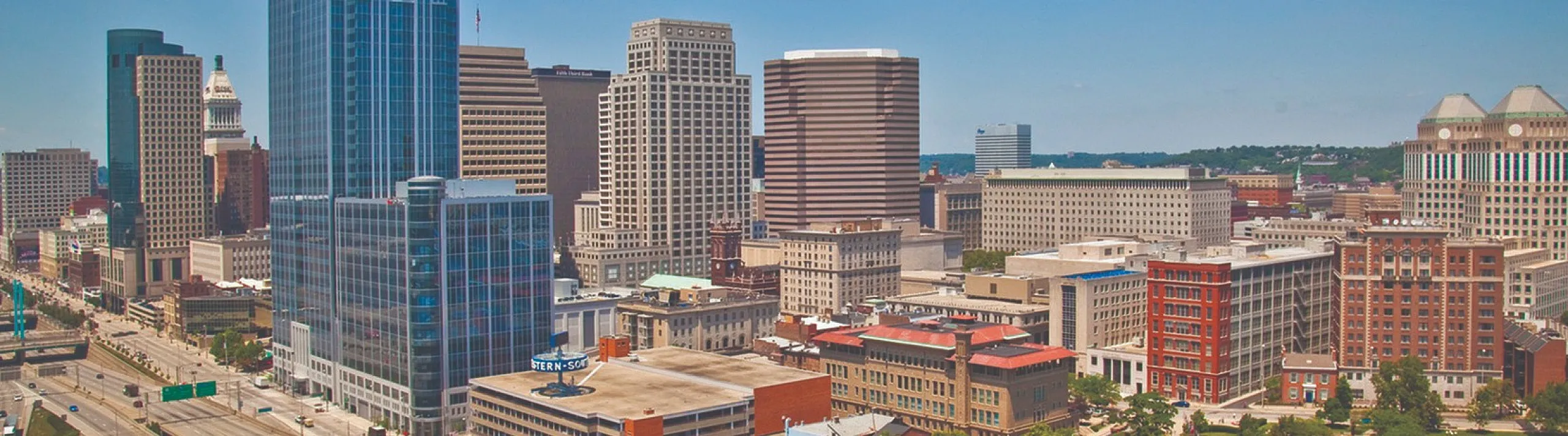 One Lytle Place | Apartments In Cincinnati, OH