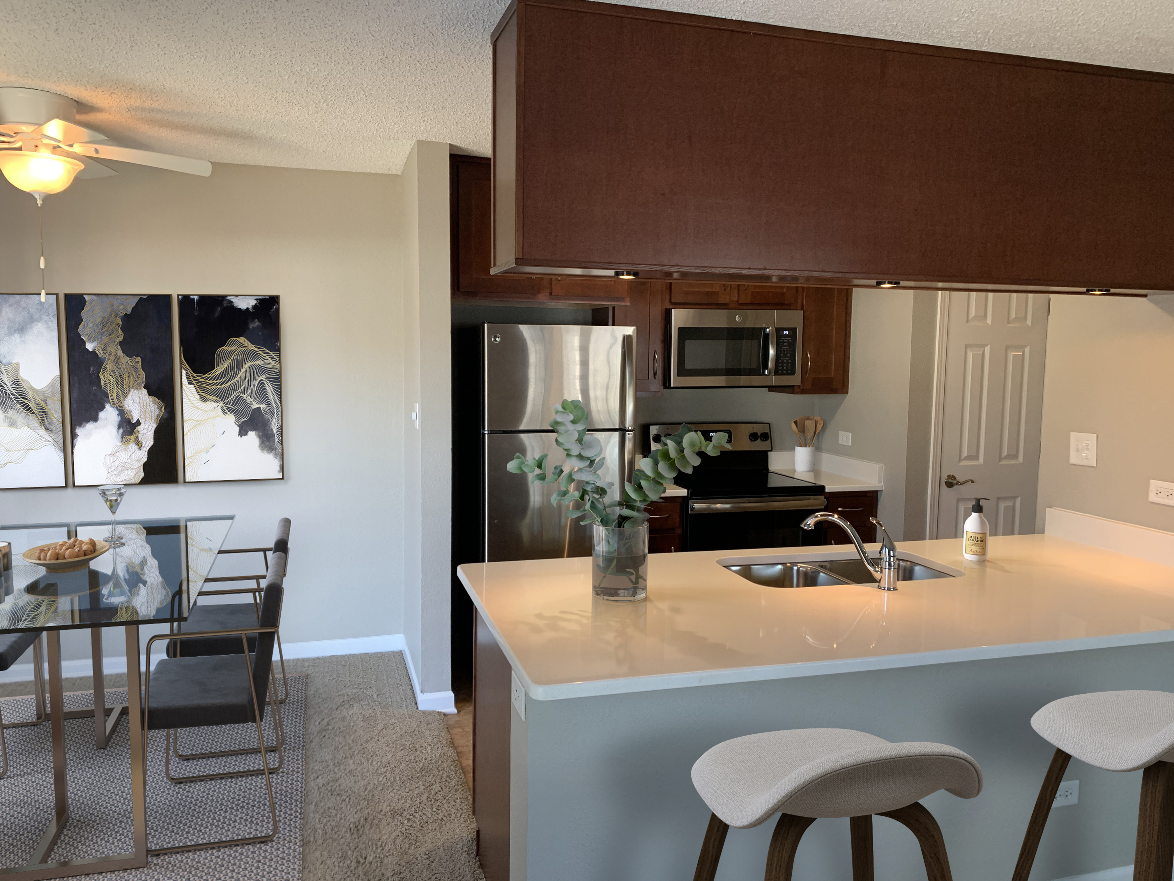 The Pointe Apartments | Apartments In Arlington Heights, IL