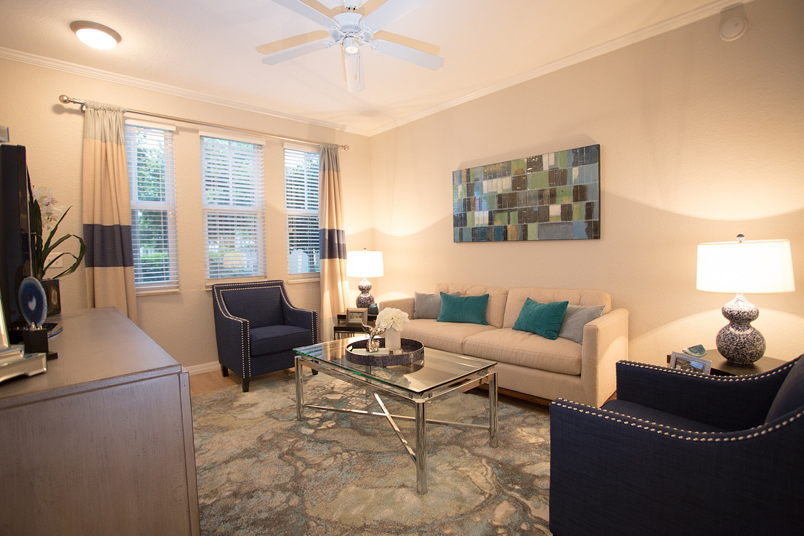 Photos & Tours: Upscale Midtown Plantation Apartment Living