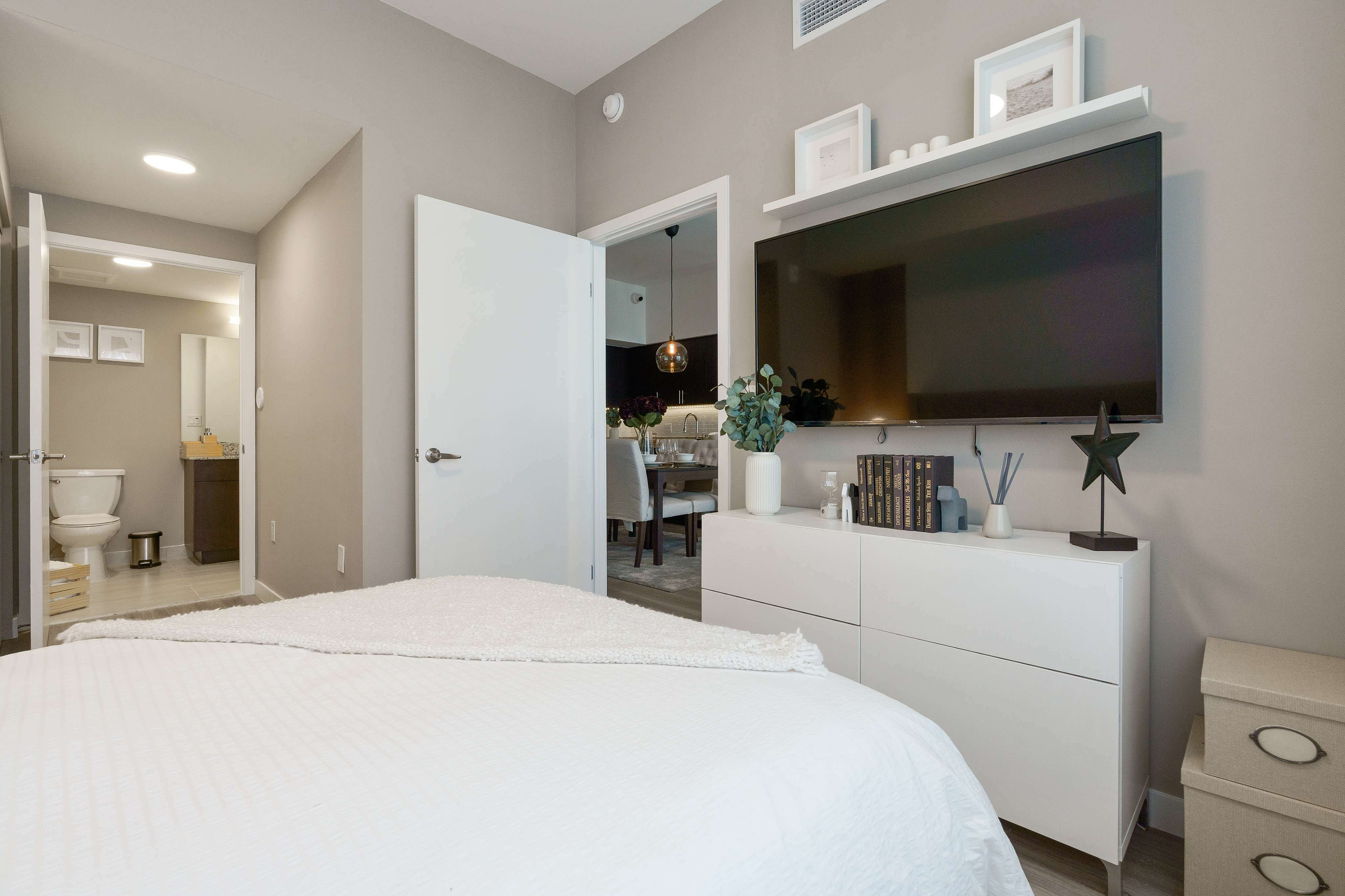 Photos & Virtual Tours: Harbor Grove Stuart Apartments