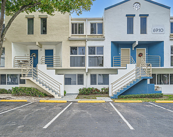 Ludlam Point | Apartments In Miami, FL