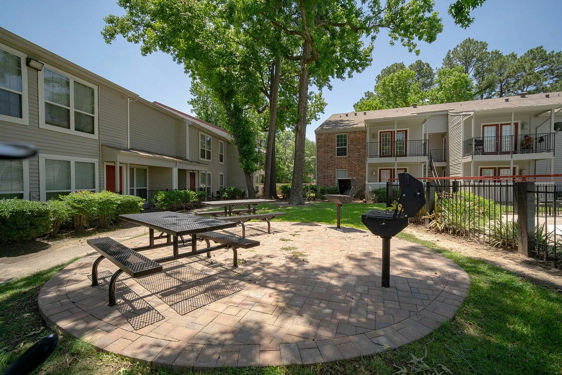 View Photos & Take A Virtual Tour | City Crossing | Apartments in ...