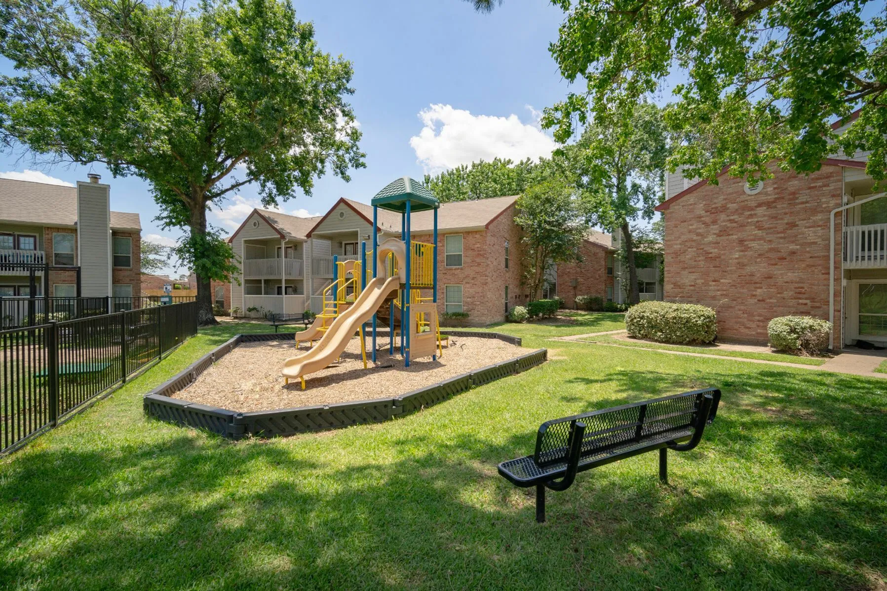 View Our Amenities | City Crossing | Apartments in Houston, TX