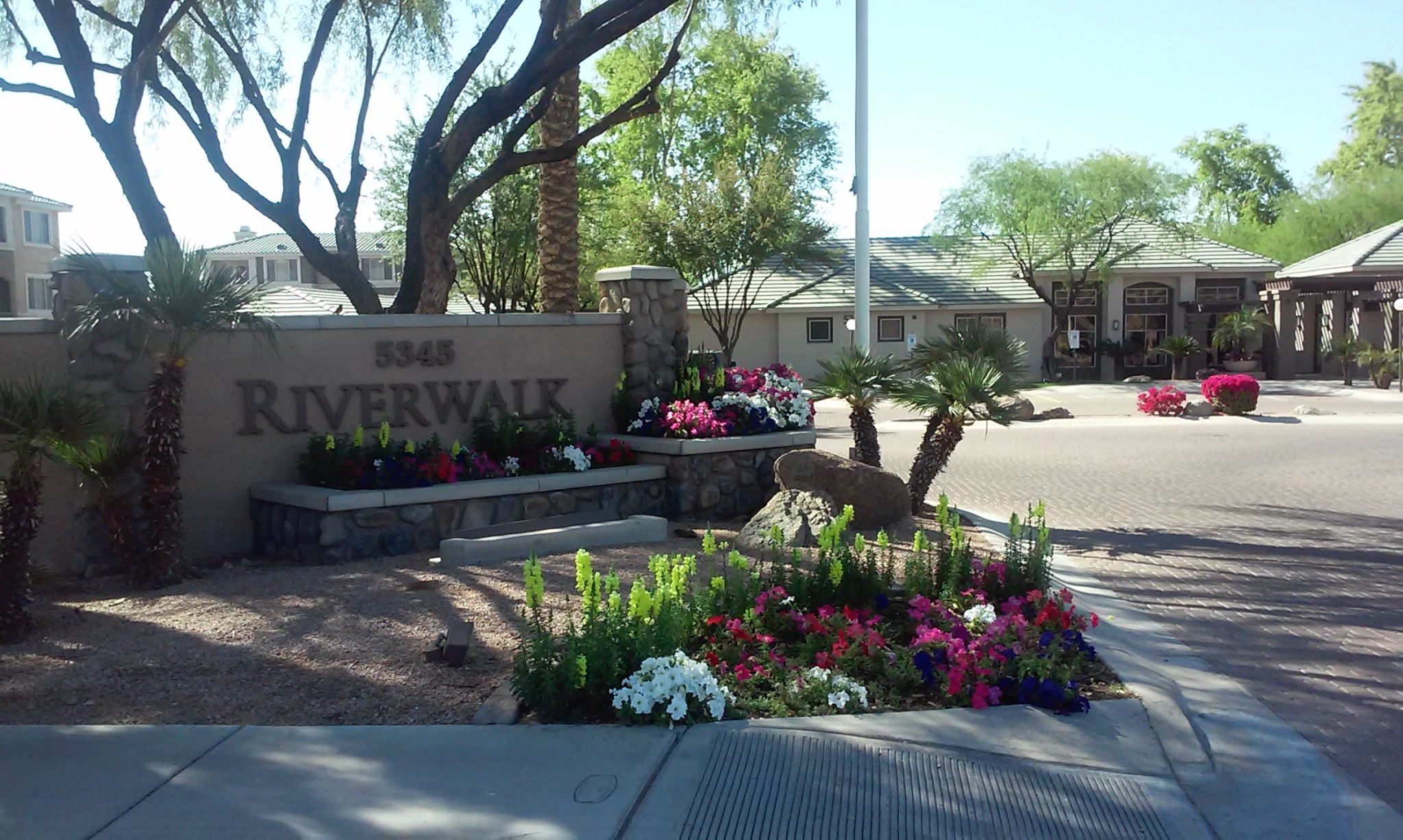 Riverwalk | Apartments In Phoenix, AZ