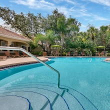 Lakeview Oaks | Apartments In Tampa, FL