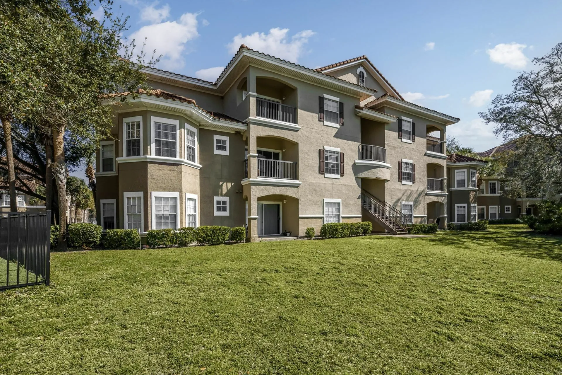 Photo Gallery | Lakeview Oaks