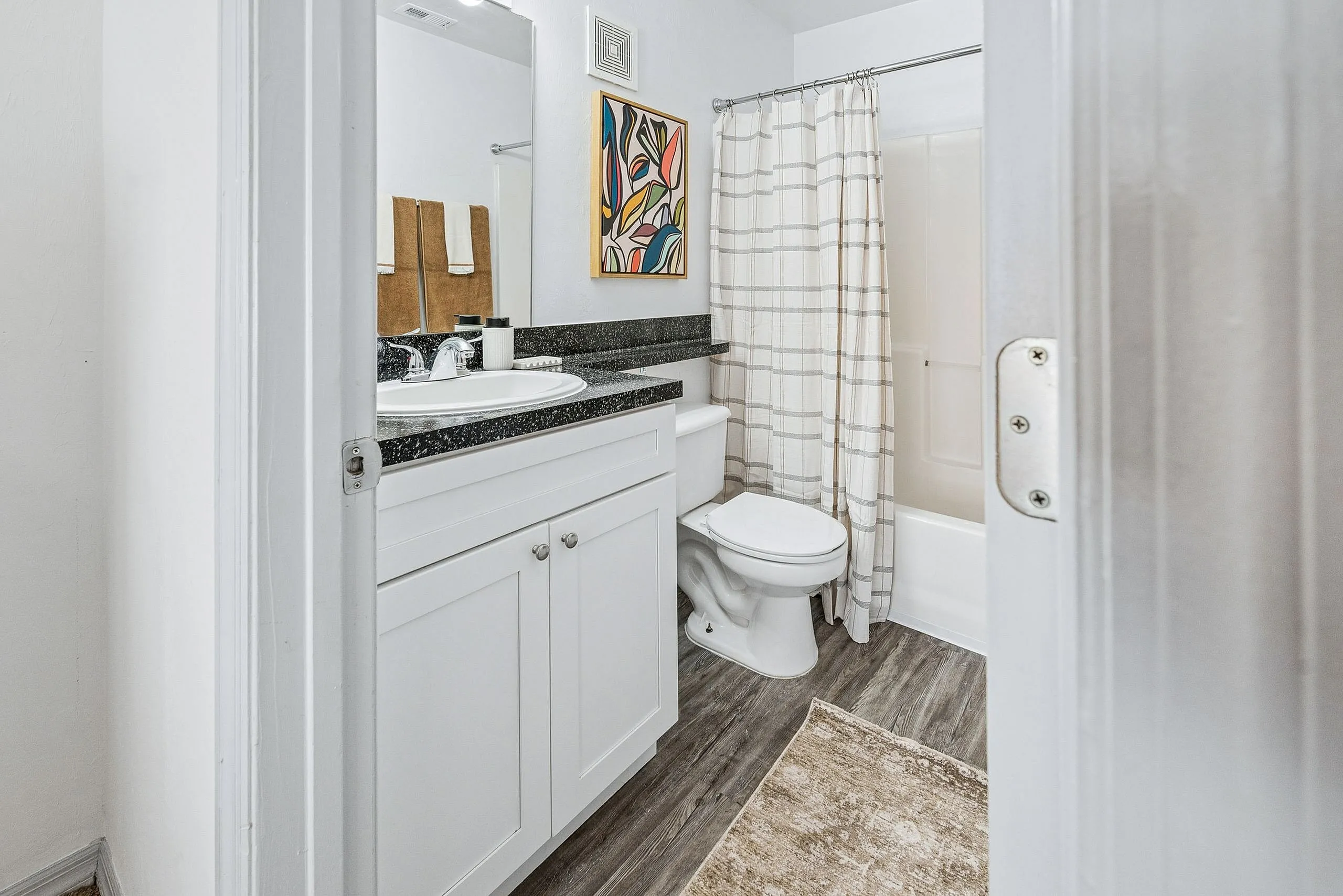 Photo Gallery | Museum Walk | Gainesville Student Apartments