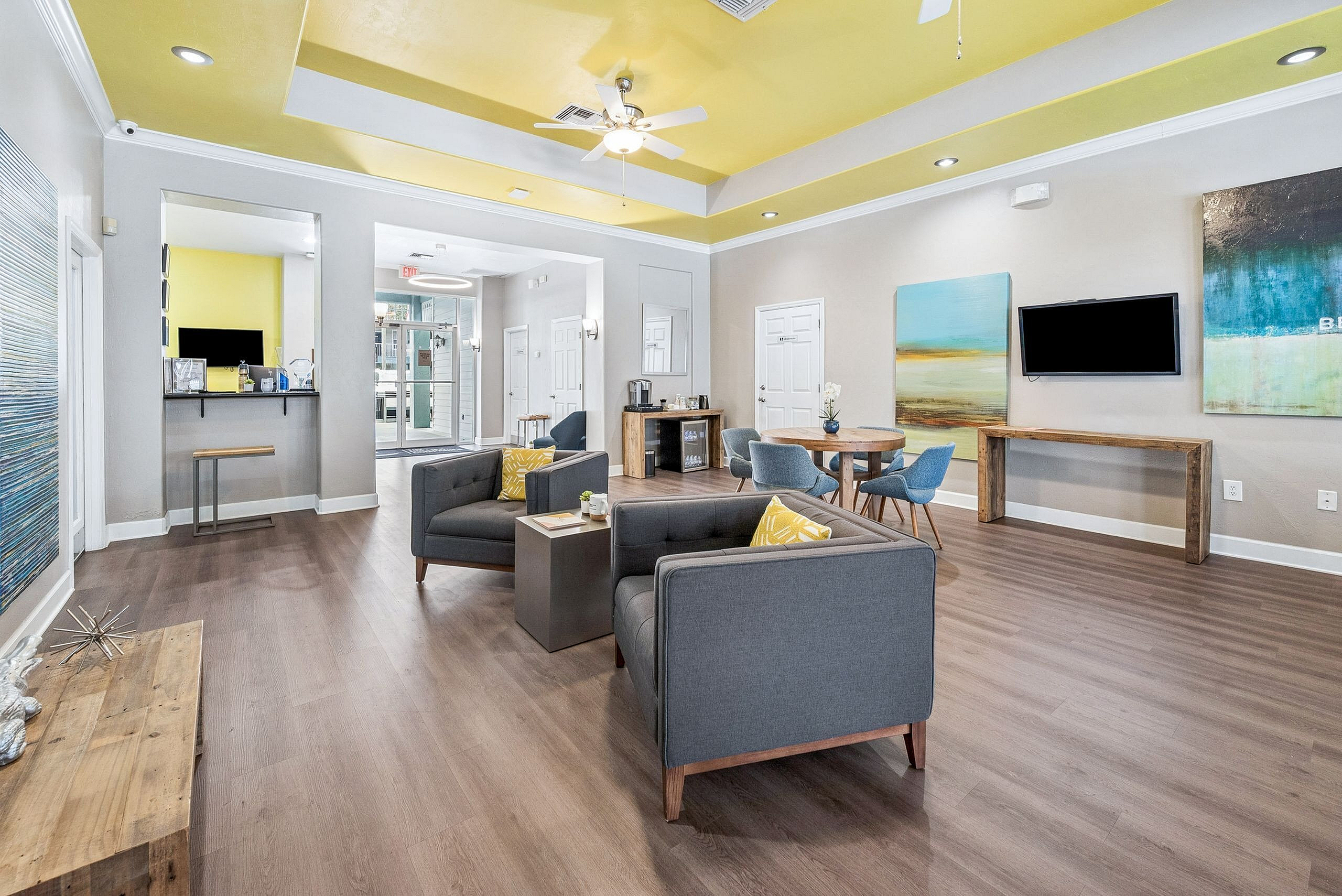 Photo Gallery | Museum Walk | Gainesville Student Apartments