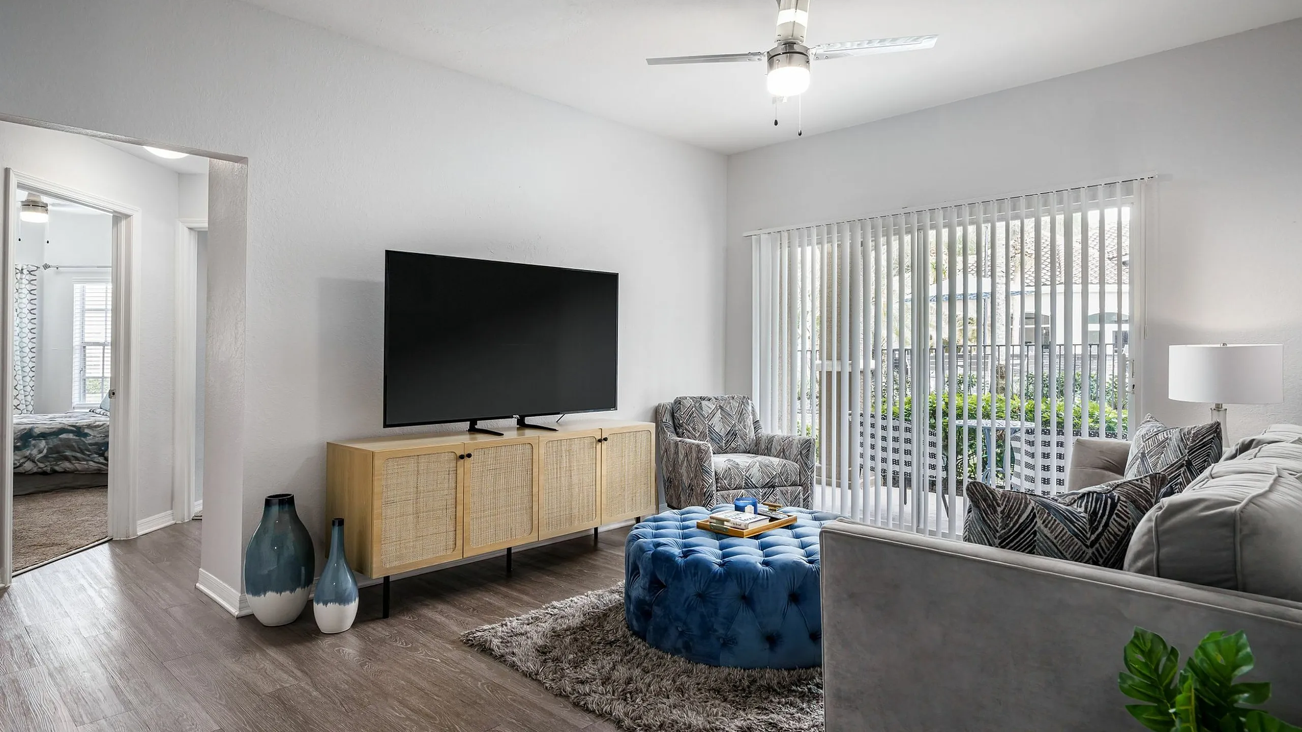 Lakeview Oaks | Apartments In Tampa, FL