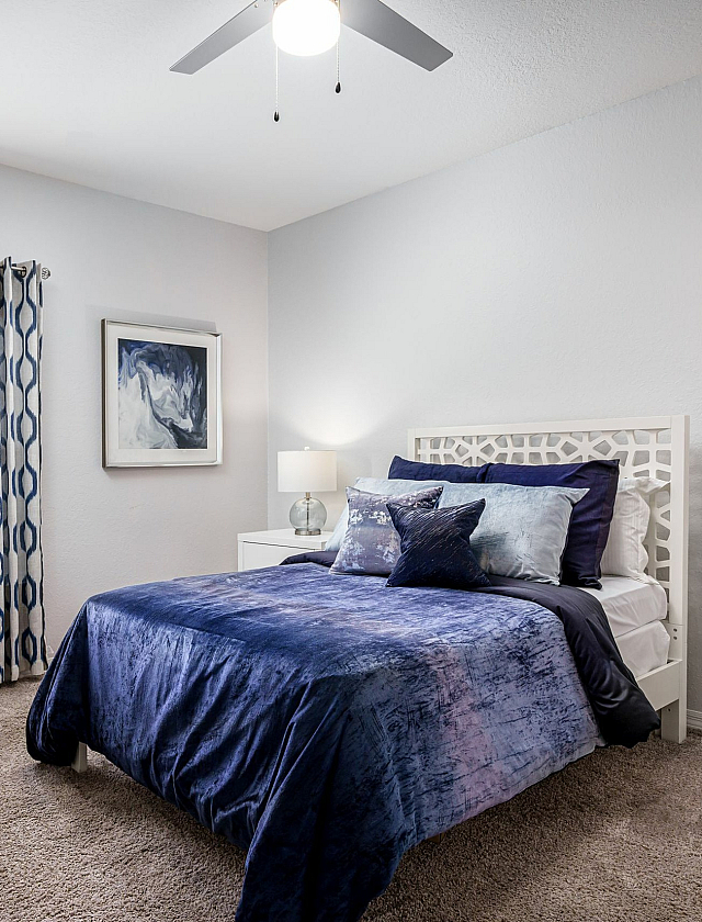 Lakeview Oaks | Apartments In Tampa, FL