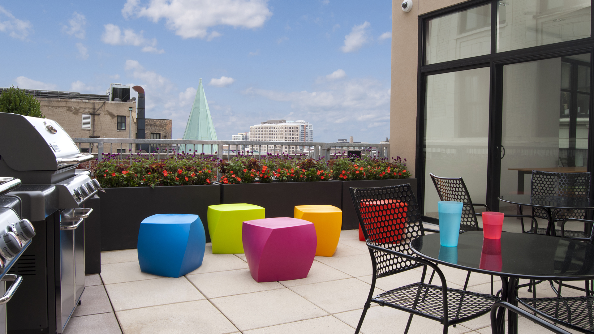 Apartments in Chicago, IL | Downtown Chicago Student Housing | Infinite