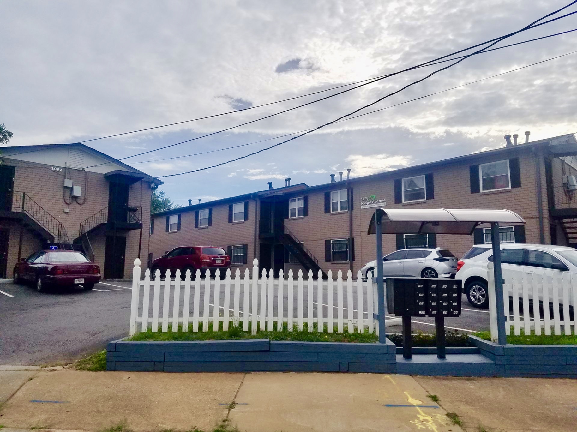 1 - 2 Bed Apartments - Check Availability | 1054 Ridge