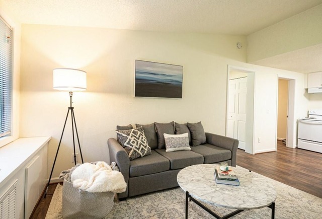 View Photos | Oakbrook Apartments