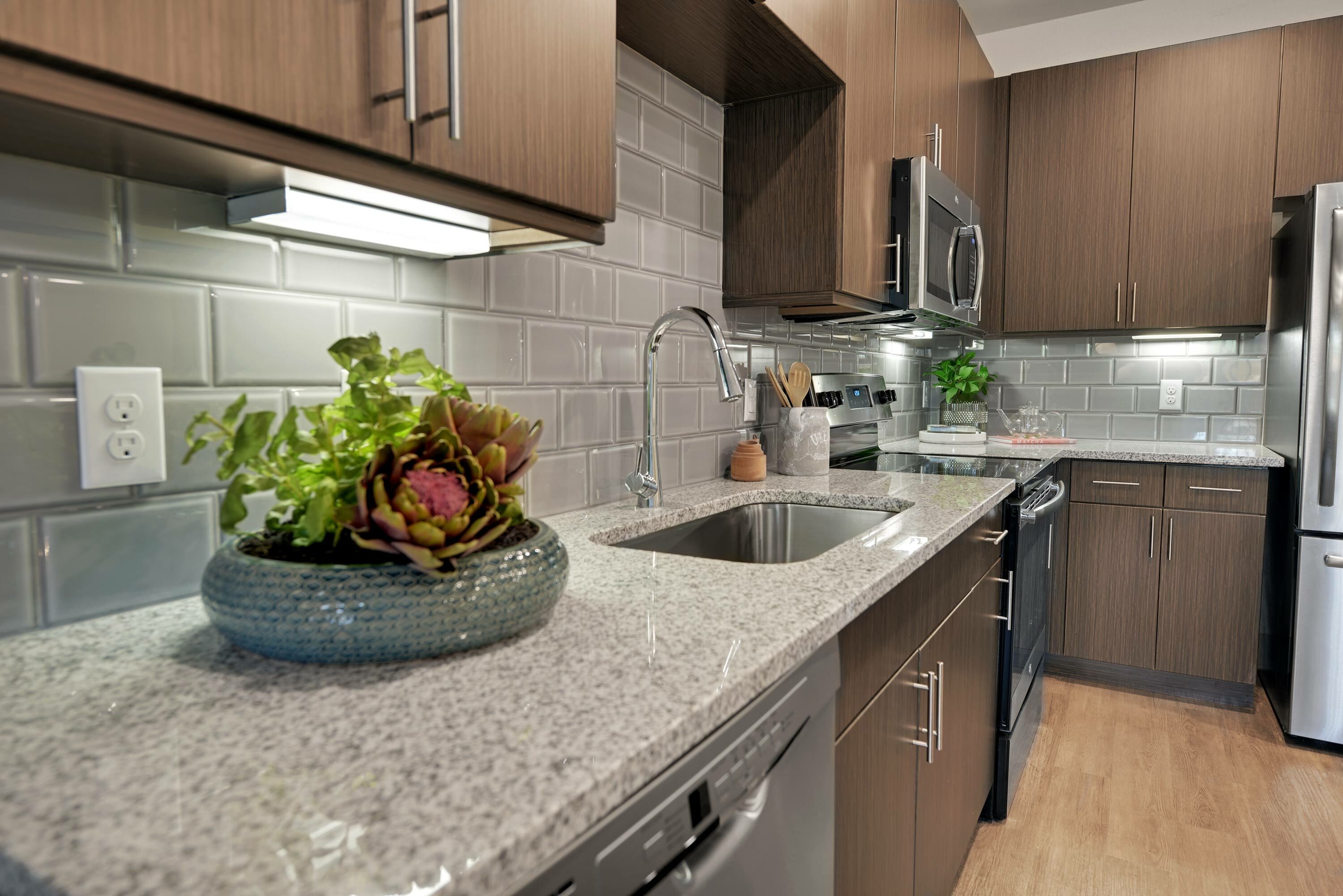 View Photos of Altair Tech Ridge Apartments in Austin, TX