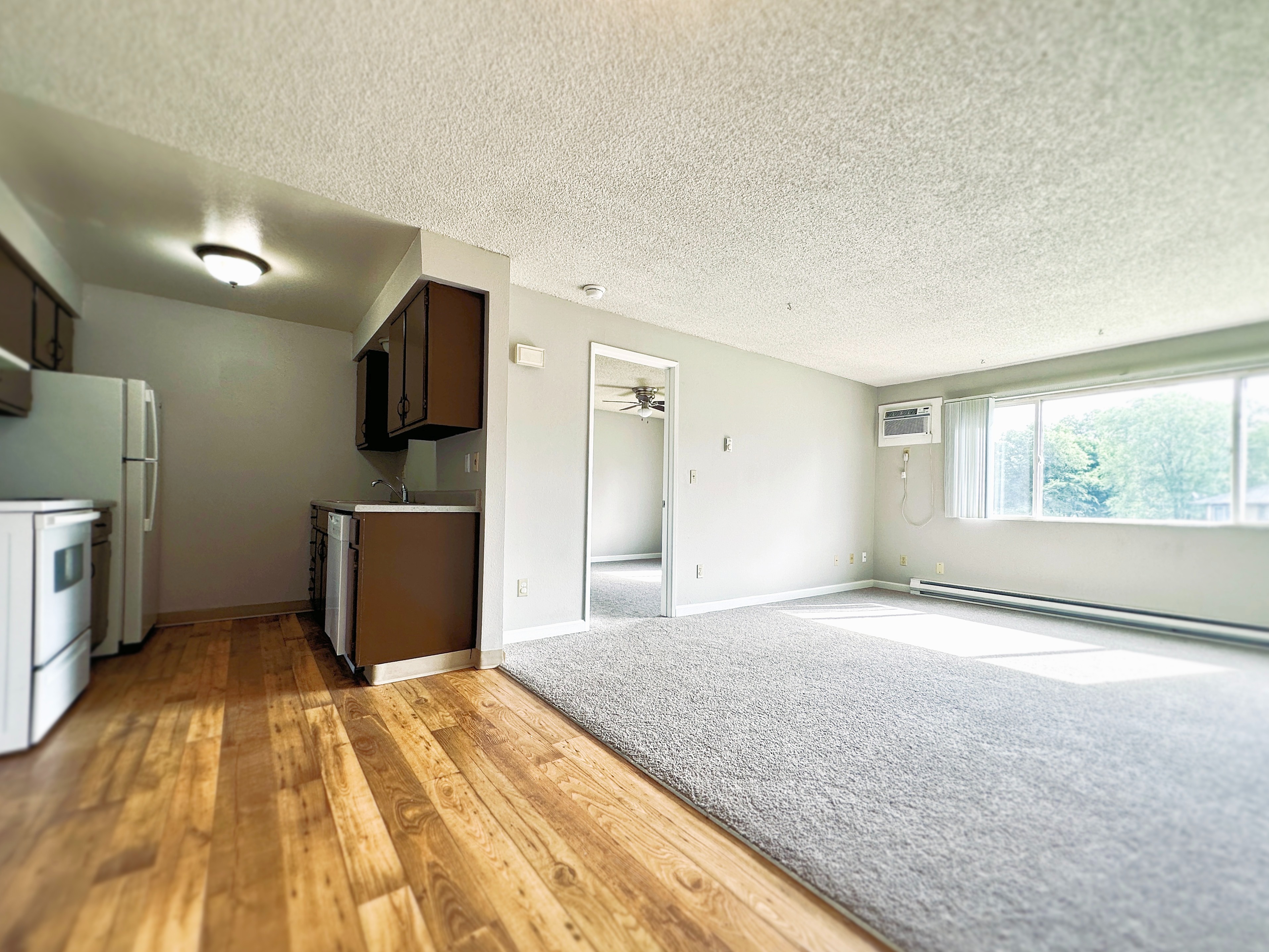View Photos & Take A Virtual Tour | Adams Square | Apartments in ...