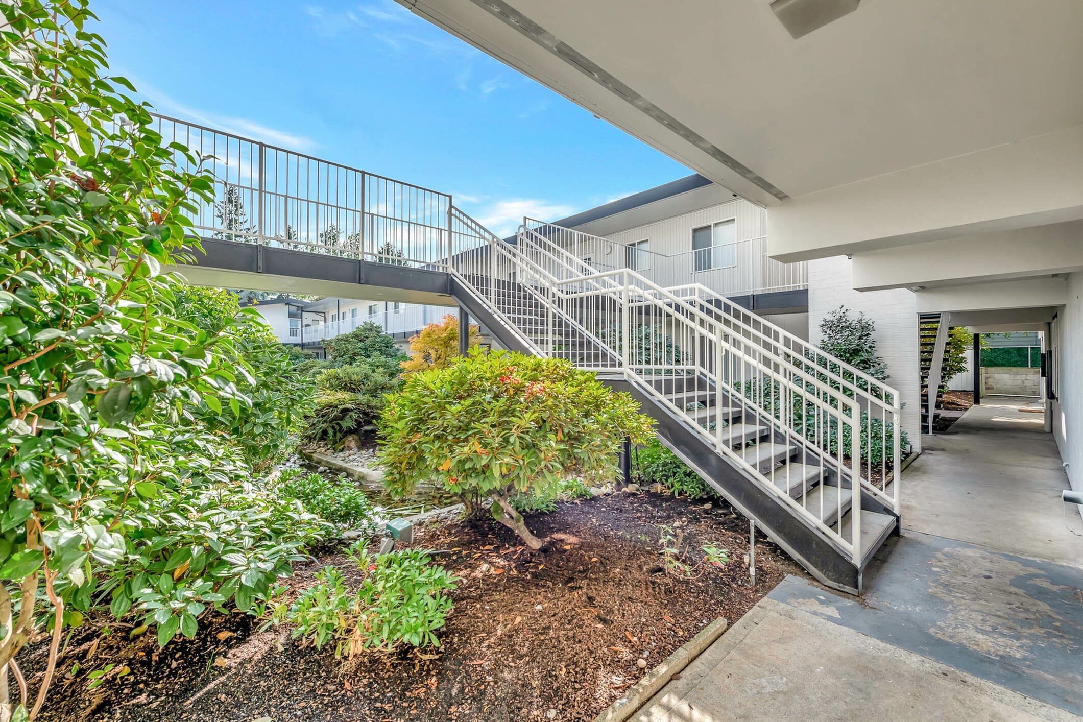 View Photos & Take A Virtual Tour | The Larson | Apartments in Tacoma, WA