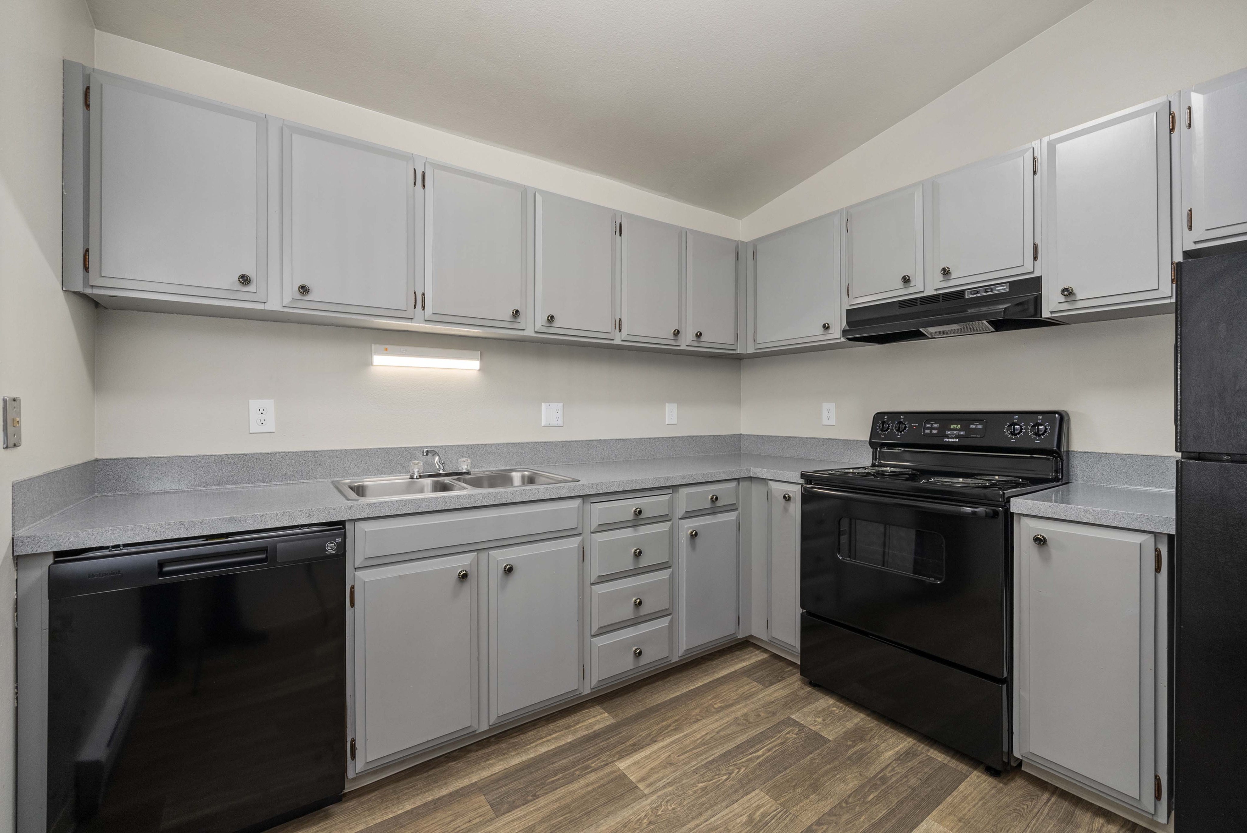View Photos & Take A Virtual Tour | The Larson | Apartments in Tacoma, WA