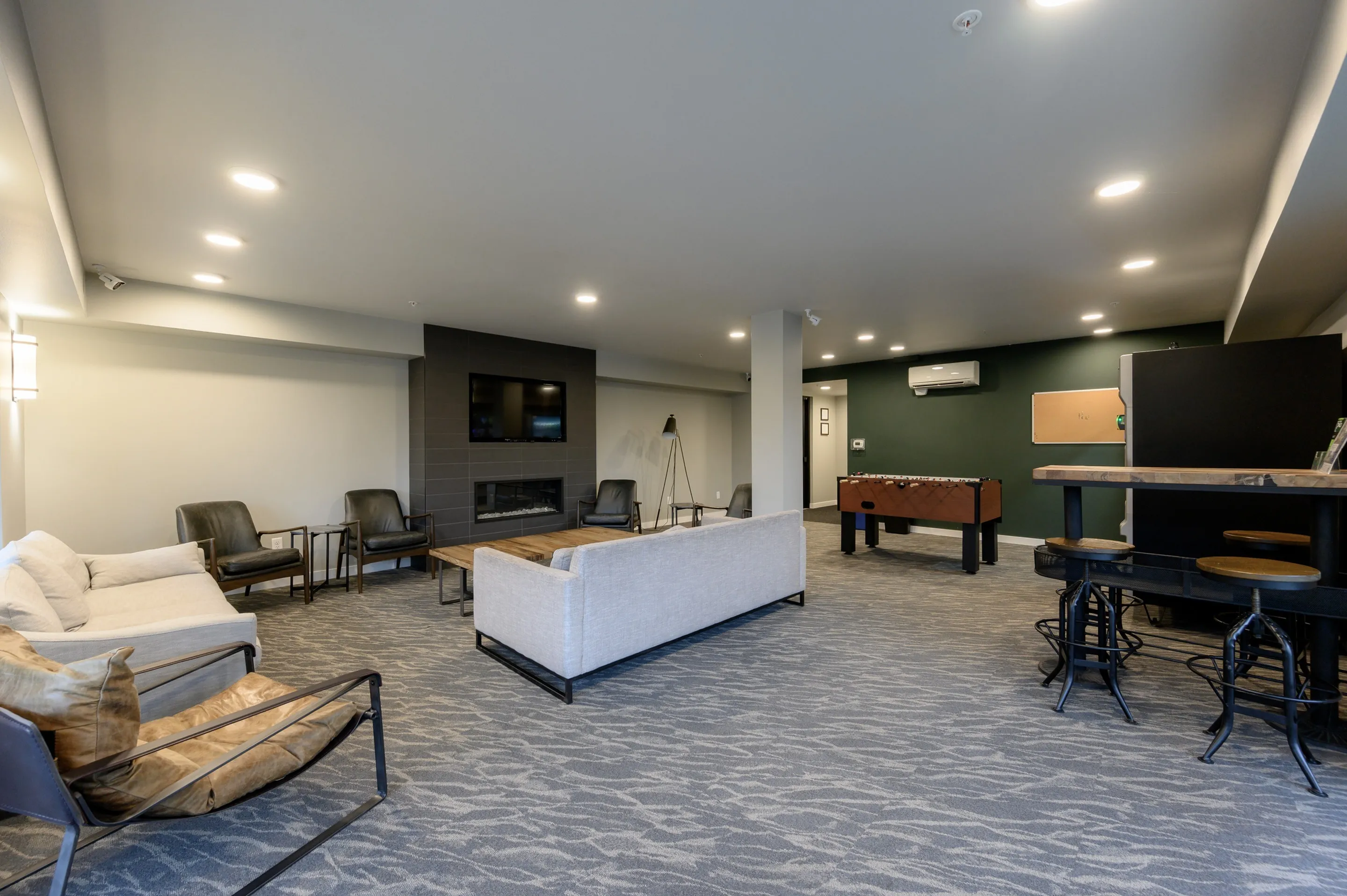 Studio - 3 Bed Apartments - Check Availability | Harvard Suites