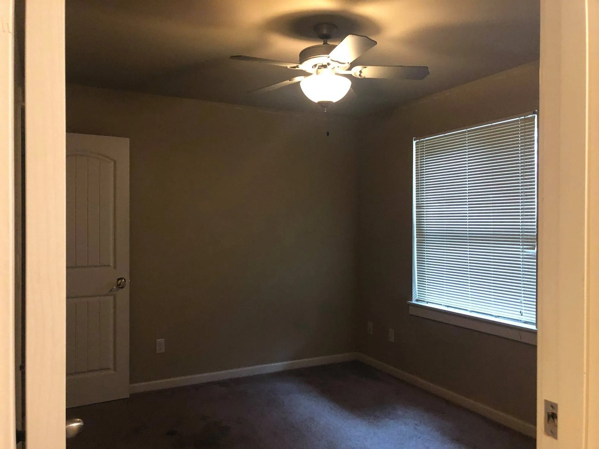 5x3 | 5 Bed Apartment | Duck Flats