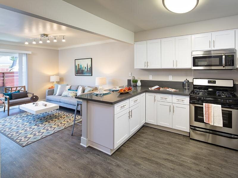 3 Bed Apartments - Check Availability | Solstice Apartments
