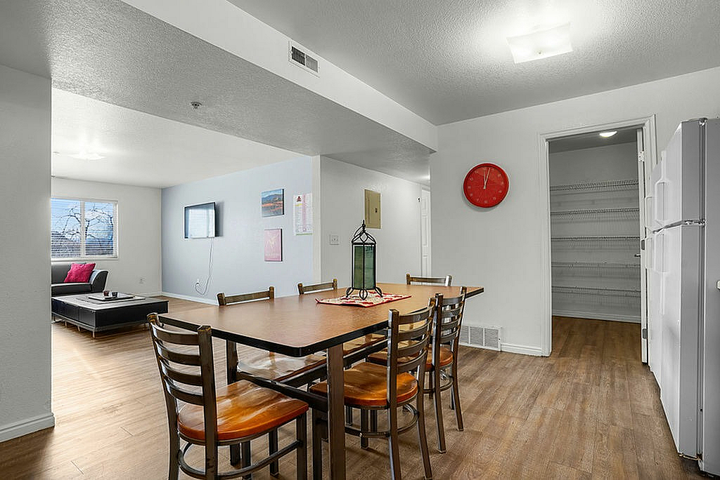 View Photos & Take A Virtual Tour | Red Rock Ridge