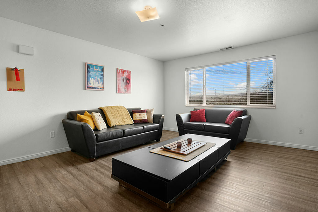 View Photos & Take A Virtual Tour | Red Rock Ridge