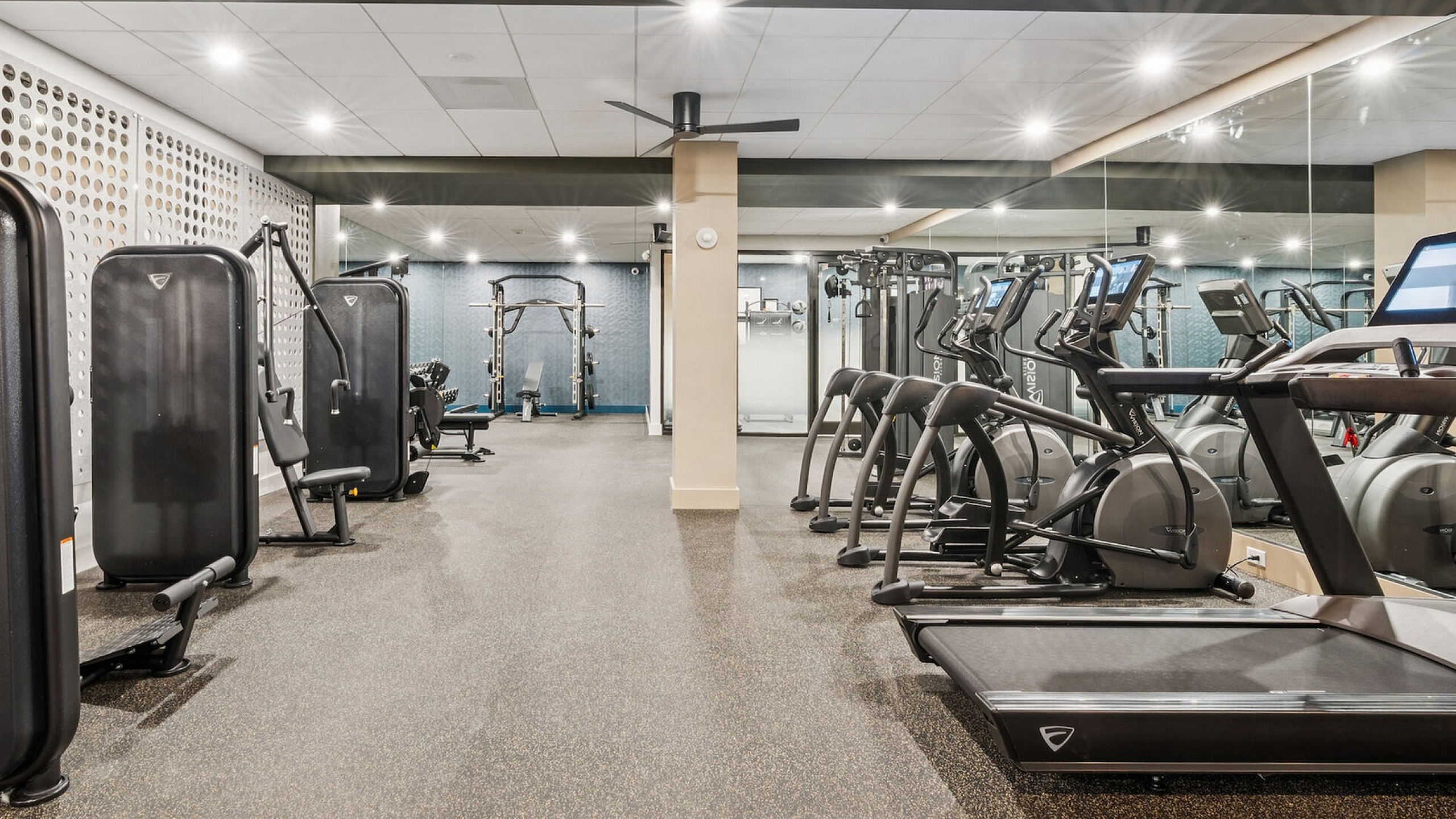 Thames Point | Apartments In Baltimore, MD