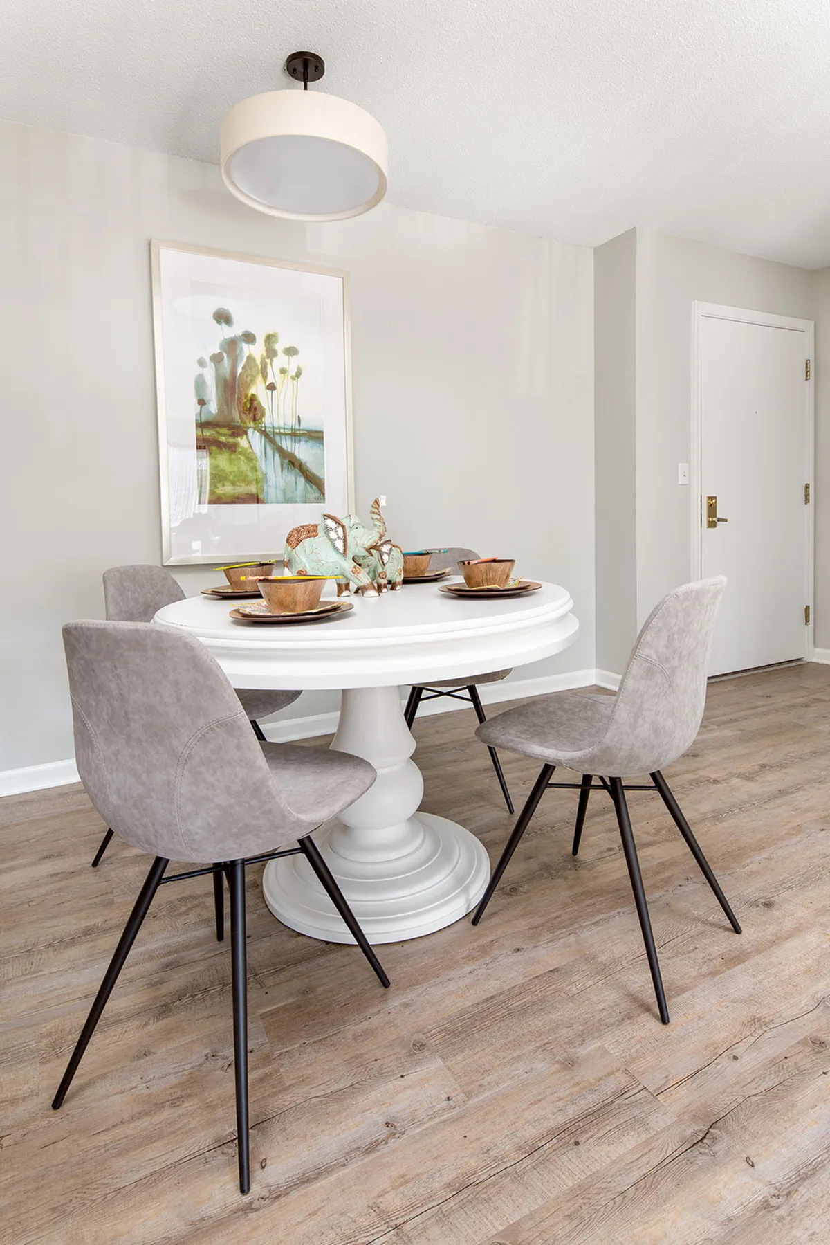 View Photos | East Pointe Commons