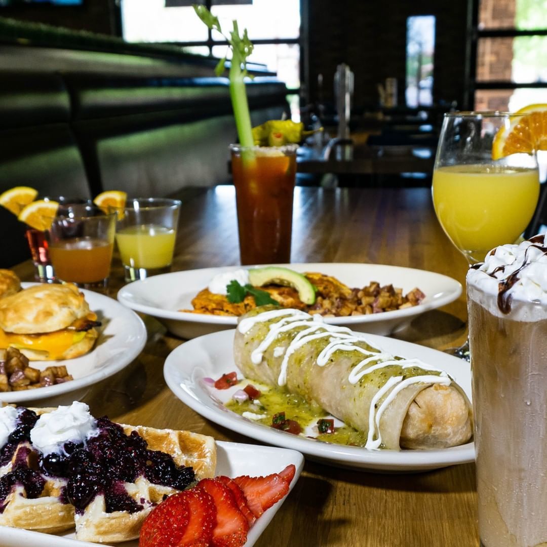 Best Gilbert Area Bars to Watch Sports