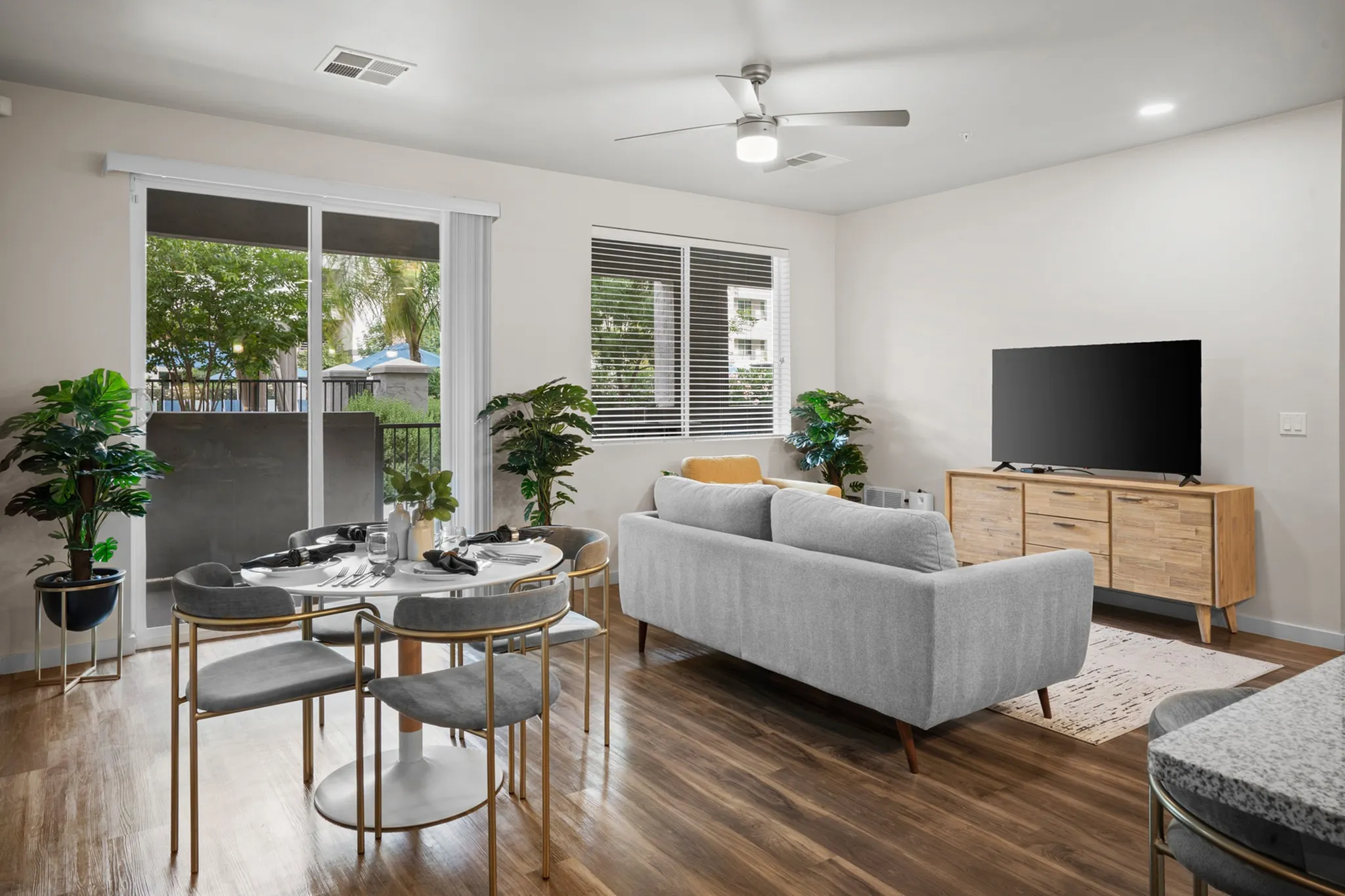 Upscale 1, 2, & 3 Bedroom Apartments in Goodyear, AZ | Acero Estrella ...