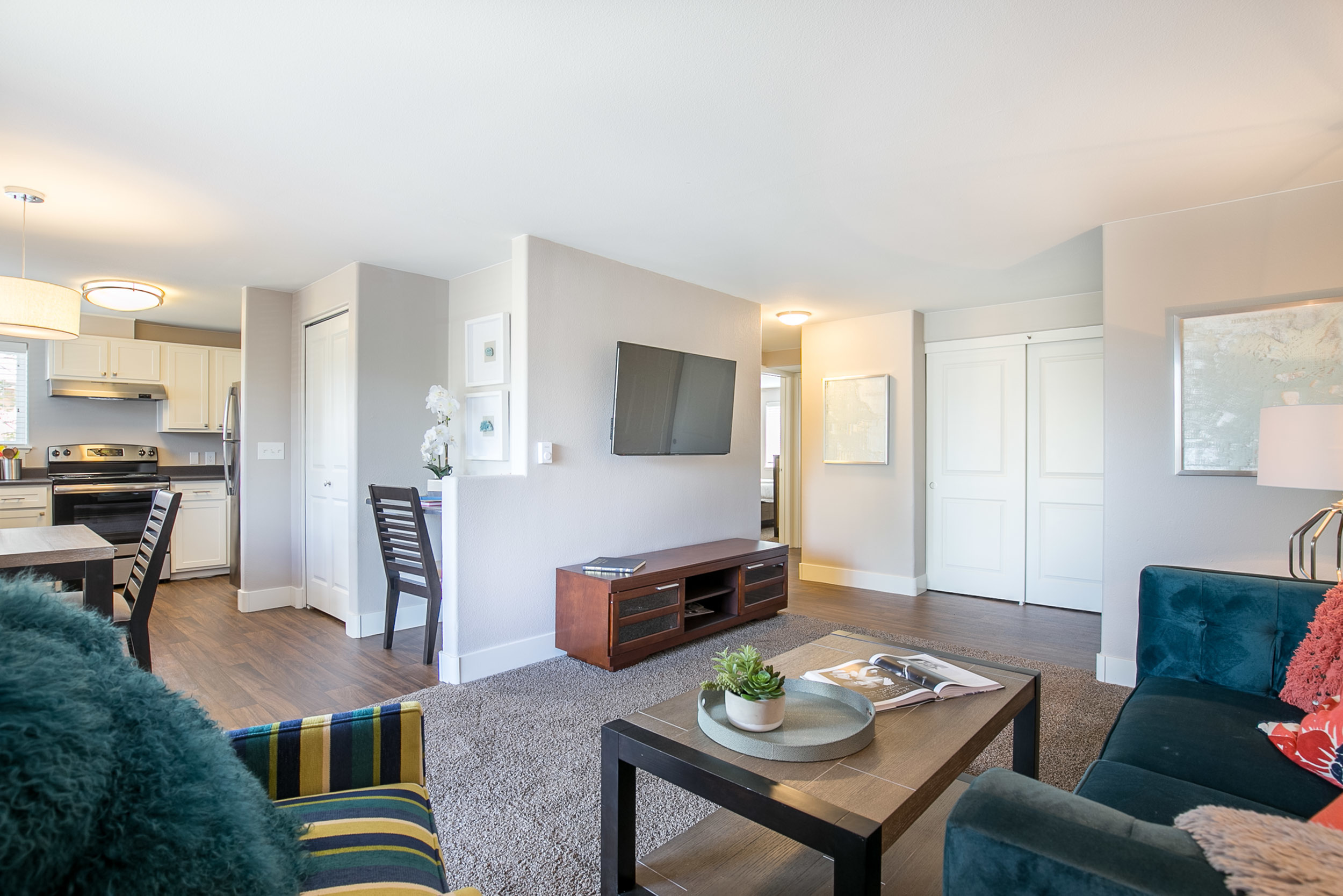 Apartments in Portland, OR | Scott Mountain by the Brook