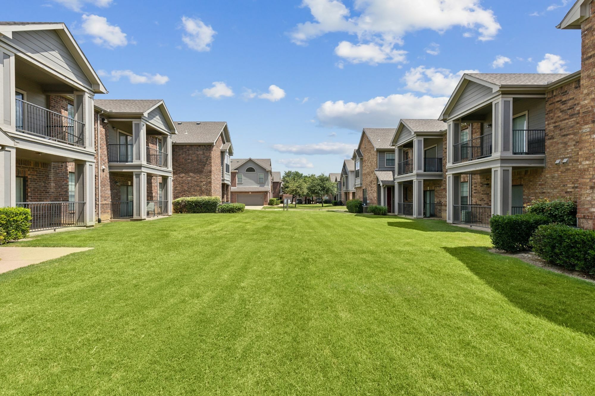 Apartments in Fort Worth, TX | Enclave on Golden Triangle
