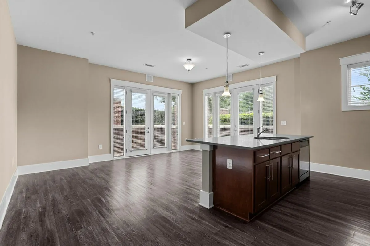 Apartment and Community Amenities | Alpha Mill Apartments