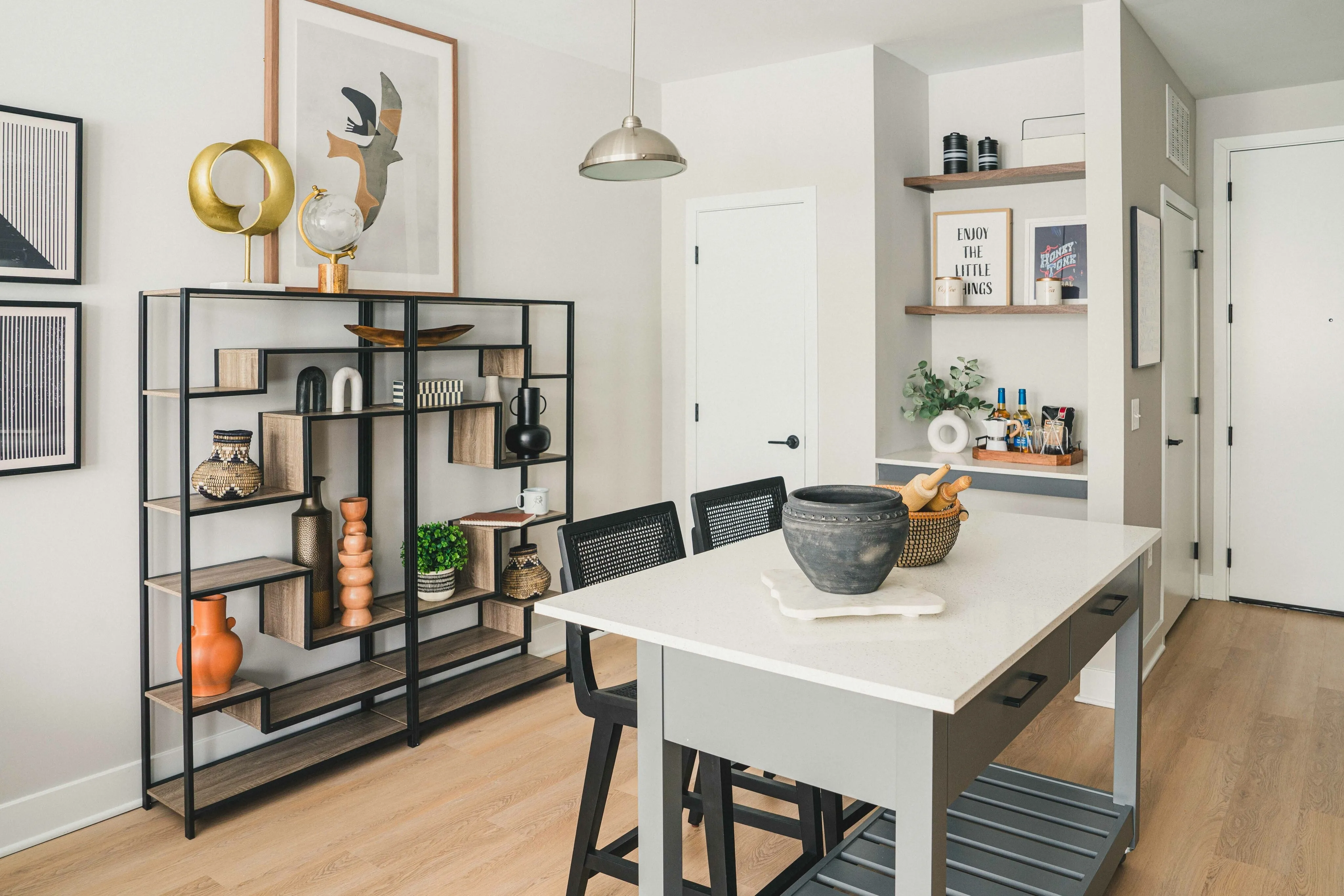 Photos & 360 Tours: View Nashville, TN Apartments