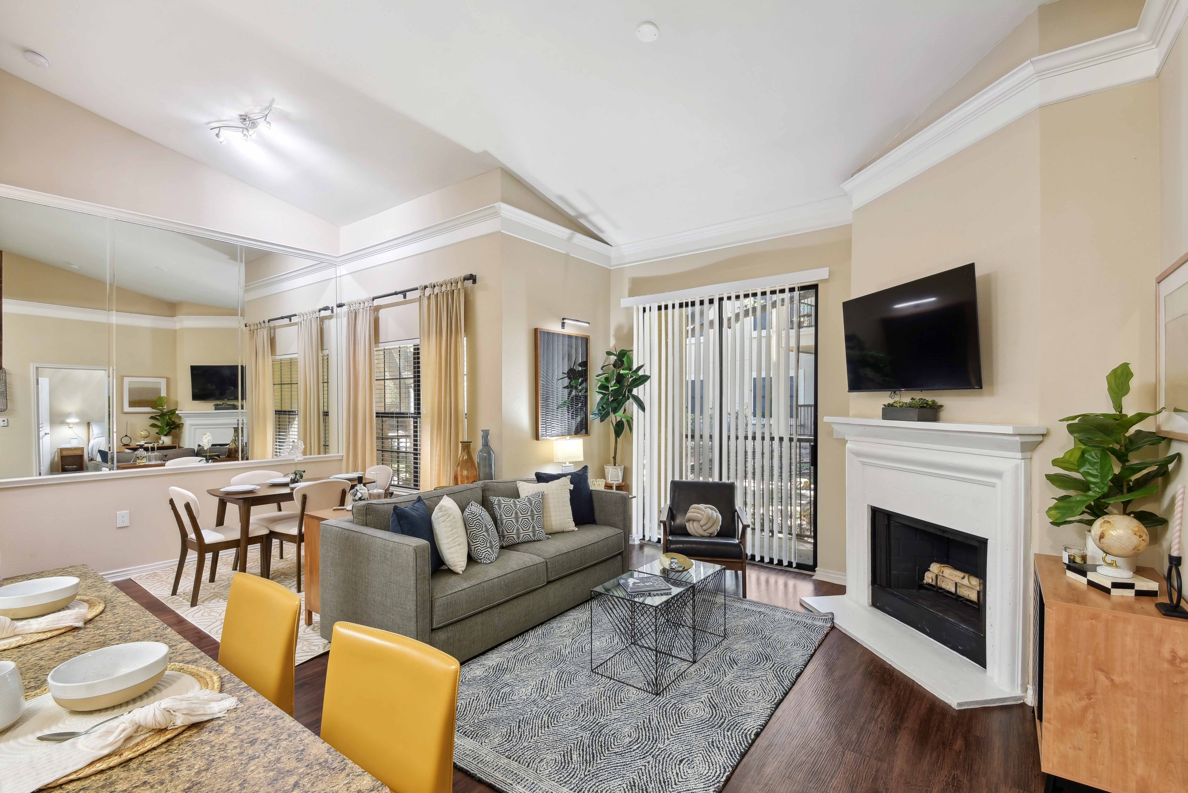 Gallery: Alister Sunset Valley Southwest Austin Apartments