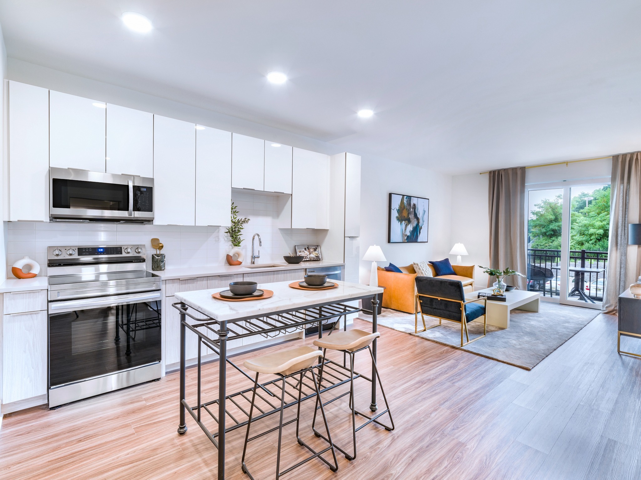 View Photos & Tours: Luxury Apartments in Montville, NJ