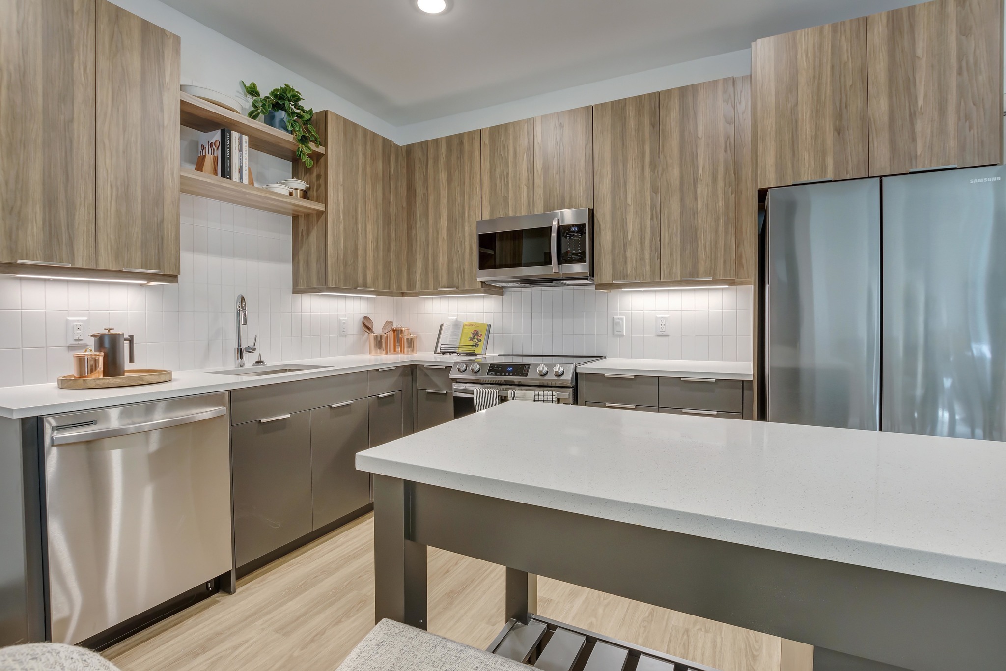 Enviable Amenities: Downtown Modera Woodbridge Apartments