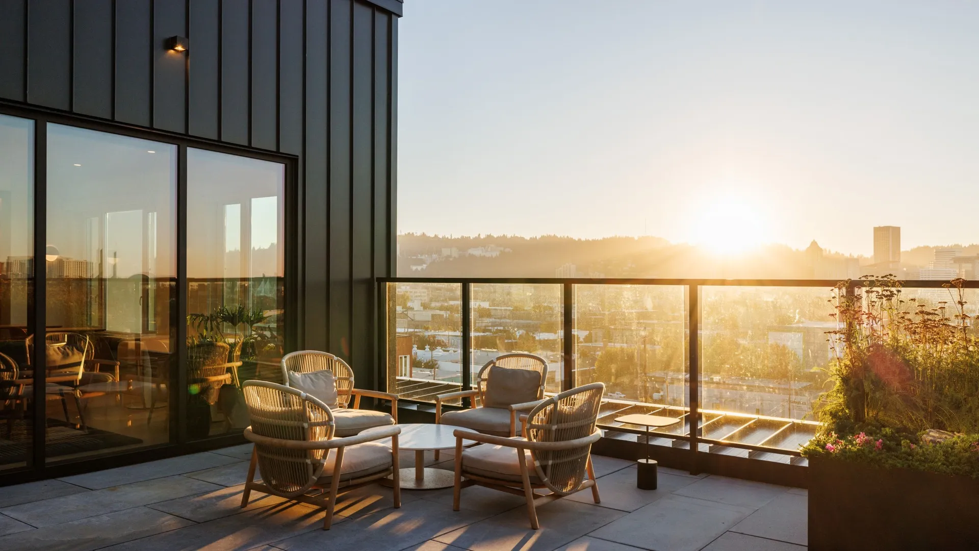 Modera Morrison Apartments Portland, Oregon | Official Site