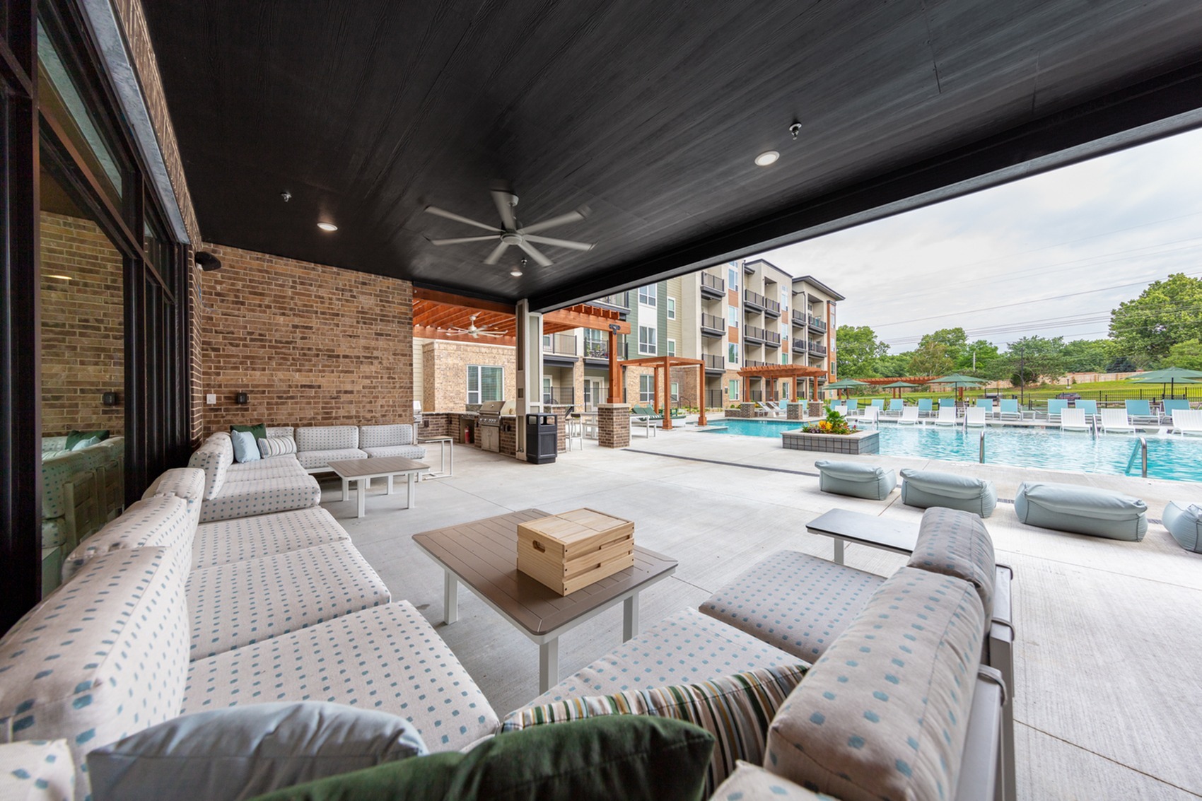 Explore Virtual Photo & 360° Tours of Our Community